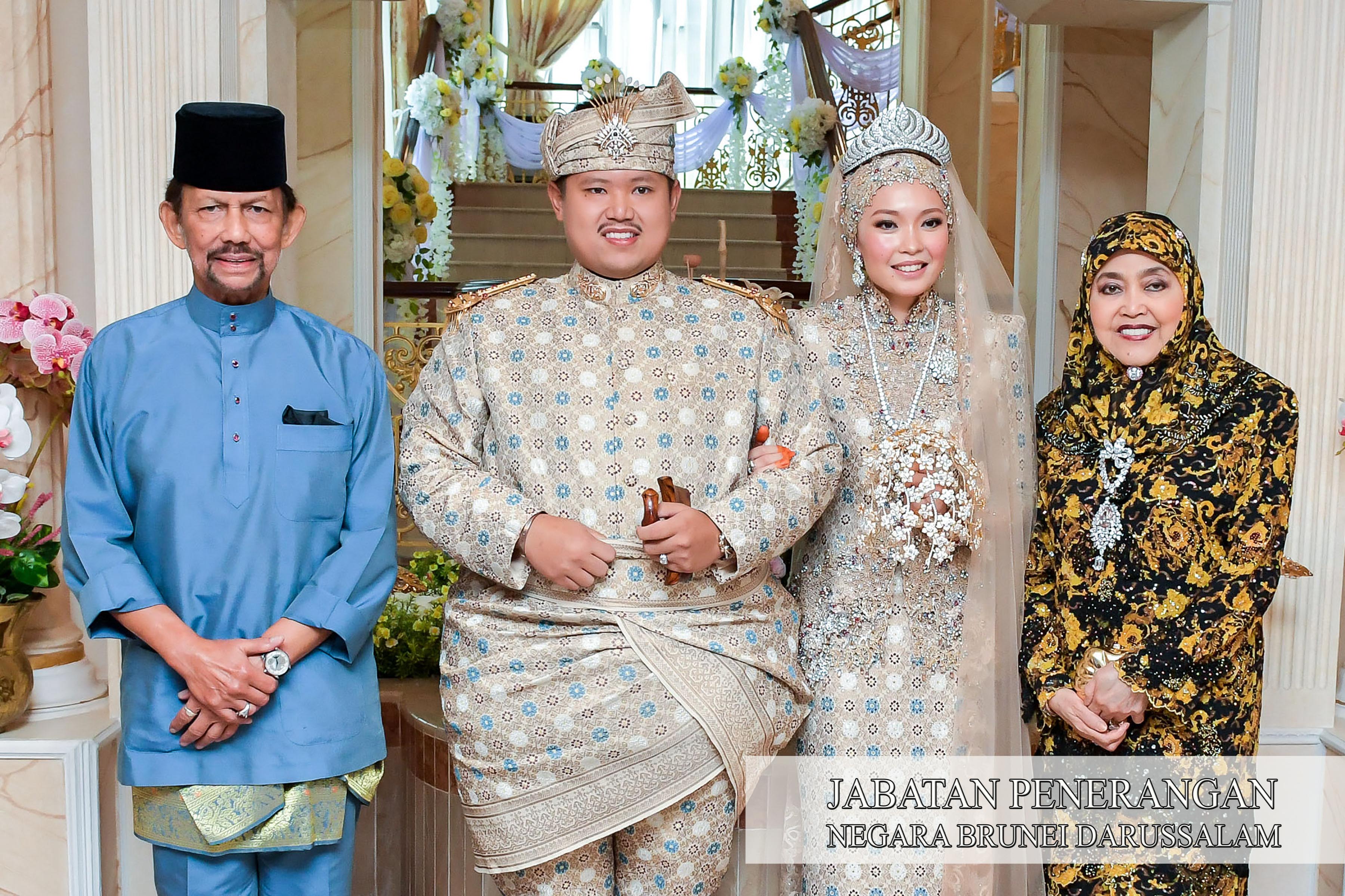 Berita JPM - Berkenan berangkat ke Majlis Perkahwinan